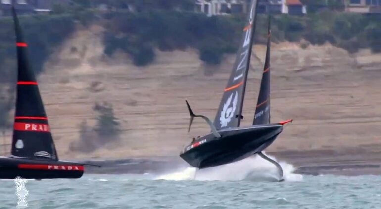 Prada Cup Final Day 2 – Luna Rossa stretch lead to 4 – 0 – Sailweb