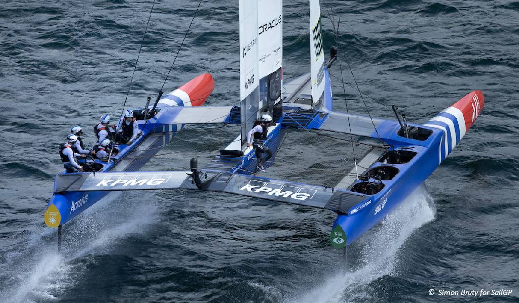 SailGP Brit Overboard In Chaotic Day 1 Racing On Sydney Harbour Sailweb SailGP Brit Overboard In Chaotic Day 1 Racing On Sydney Harbour Sailweb