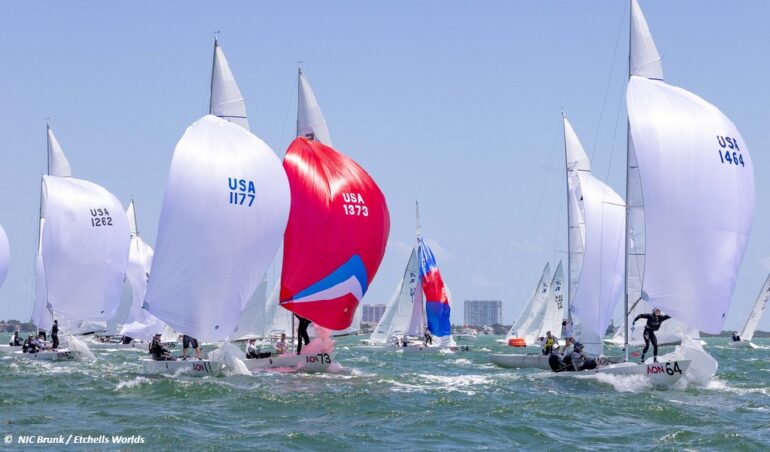 Etchells World Championship – Day 3 and a new leader – Sailweb