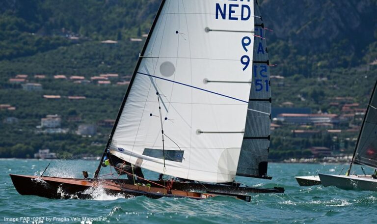 Contender Worlds – Dutch take early lead on Lake Garda – Sailweb
