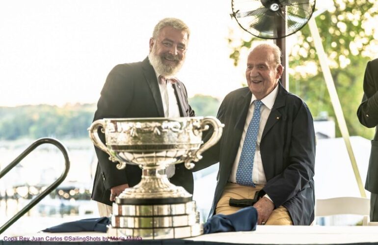New Trophy Presented for 2025 Six Metre World Championships – Sailweb